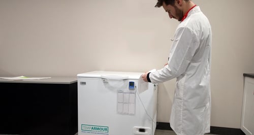 Refrigerator & Freezer Temperature Data Loggers | TempArmour